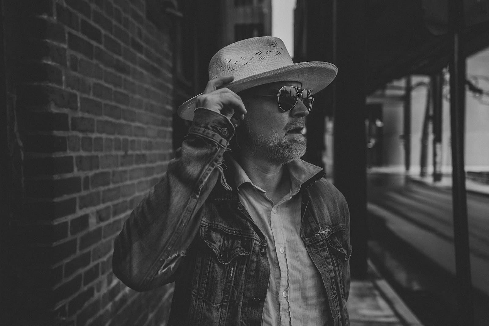 Billy Peake holds to hope while navigating these ‘Manic Waves’ – Matter ...